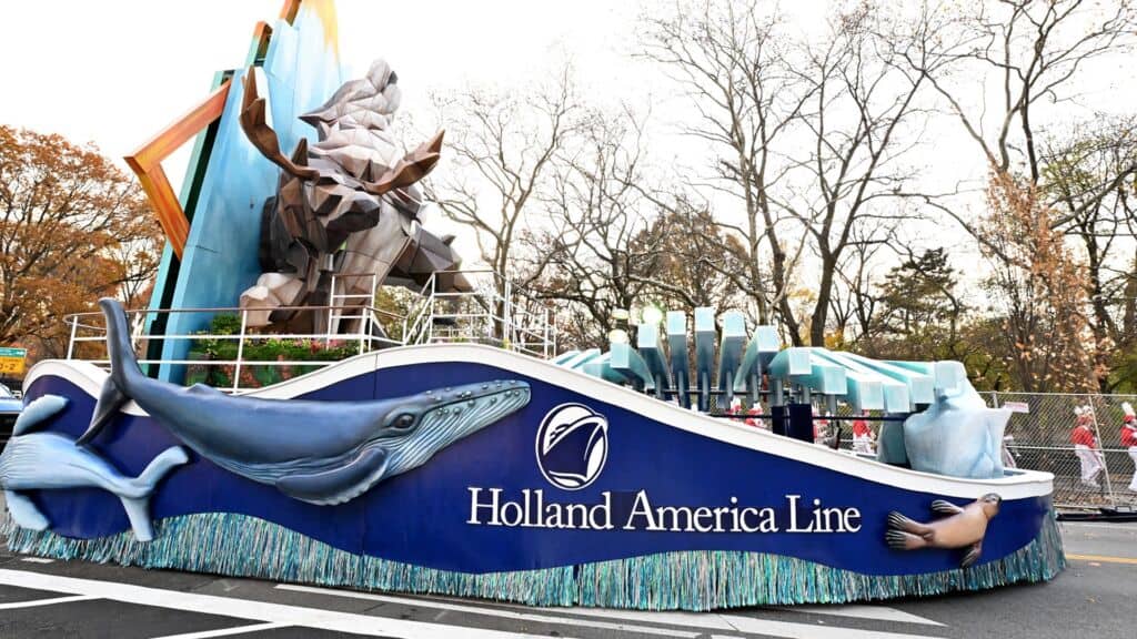 Holland America Brings Alaska to Life at Macy’s Thanksgiving Day Parade ...