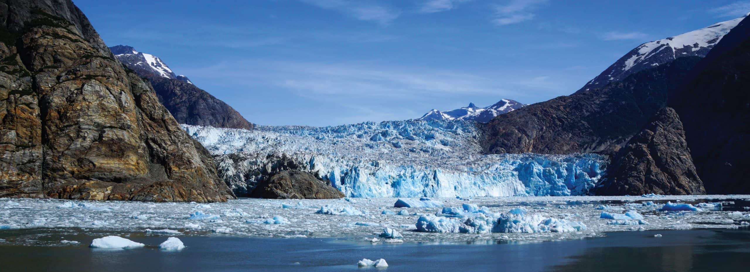 Scenic Cruising Tracy Arm
