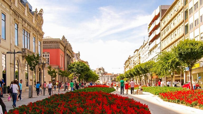 Cruises To Porto’s Coastal Gateway | Leixões Cruise Port with Holland ...