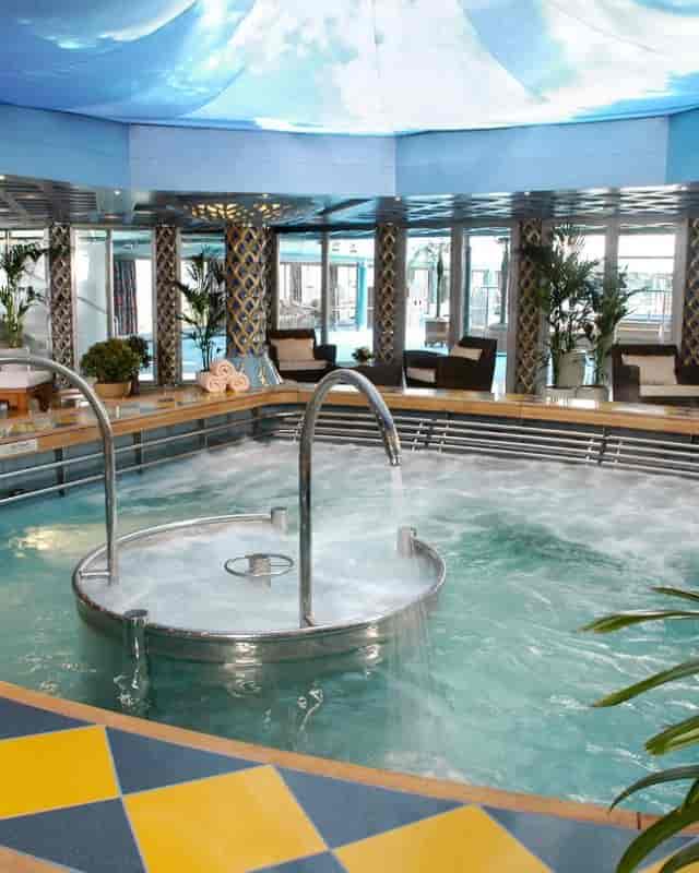 Oosterdam Cruise Ship - Vista-Class | Holland America Line