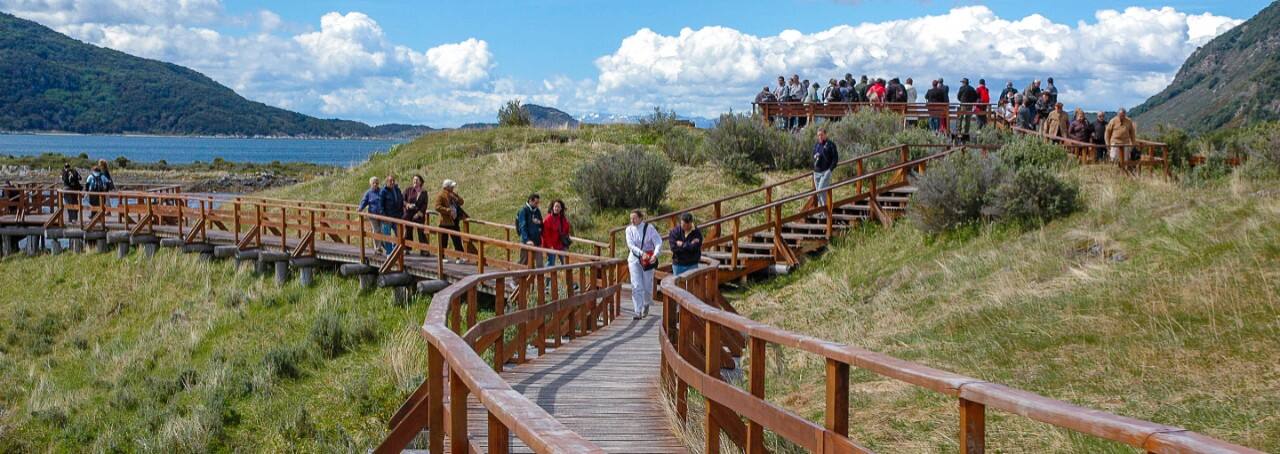 National Park & Beagle Channel Cruise Tour