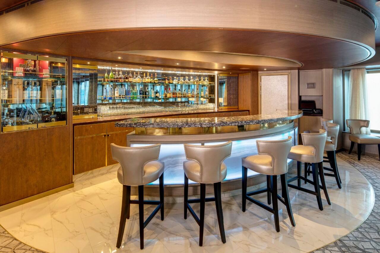 Pinnacle Bar