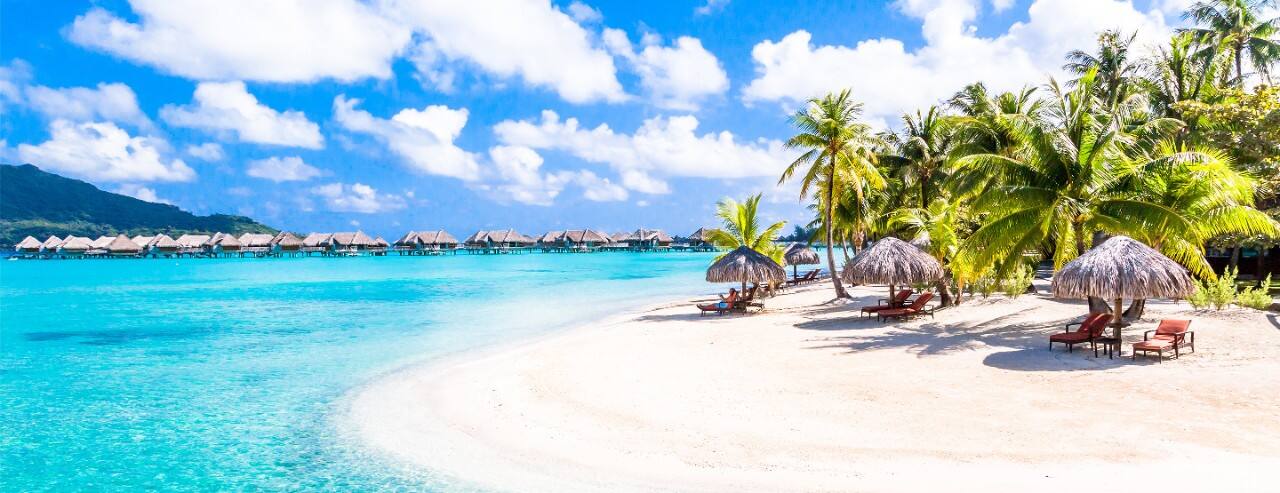 Cruises To Avatoru, Rangiroa, French Polynesia