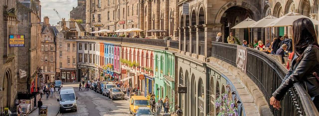 A Stroll Down the Royal Mile Cruise Tour