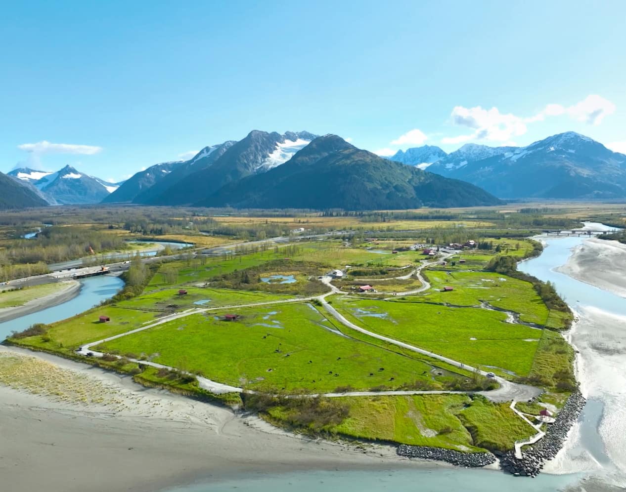 2026-2027 Alaska Cruisetours - Land and Sea Tours | Holland America